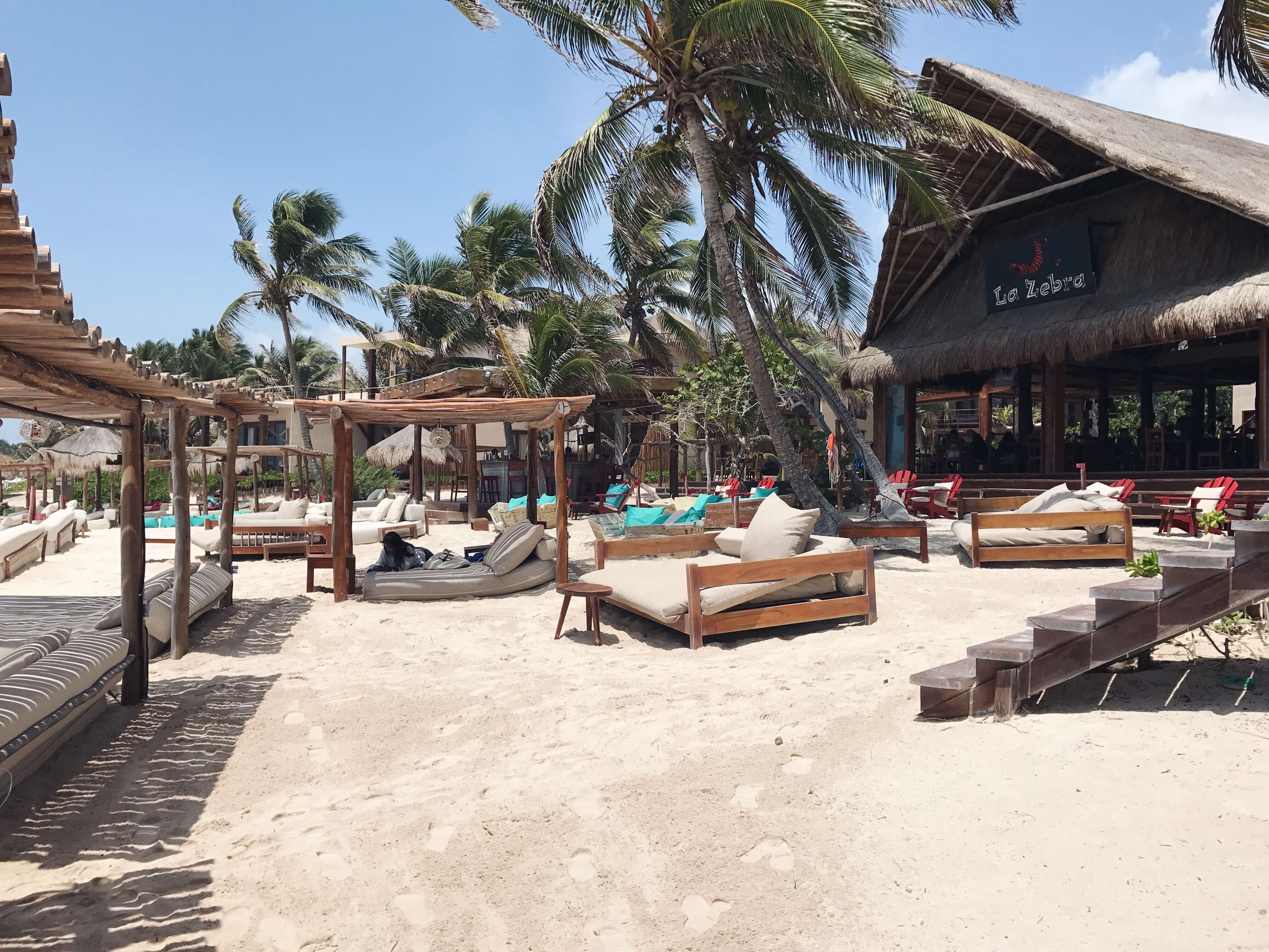 Honeymoon in Tulum - Claire Guentz