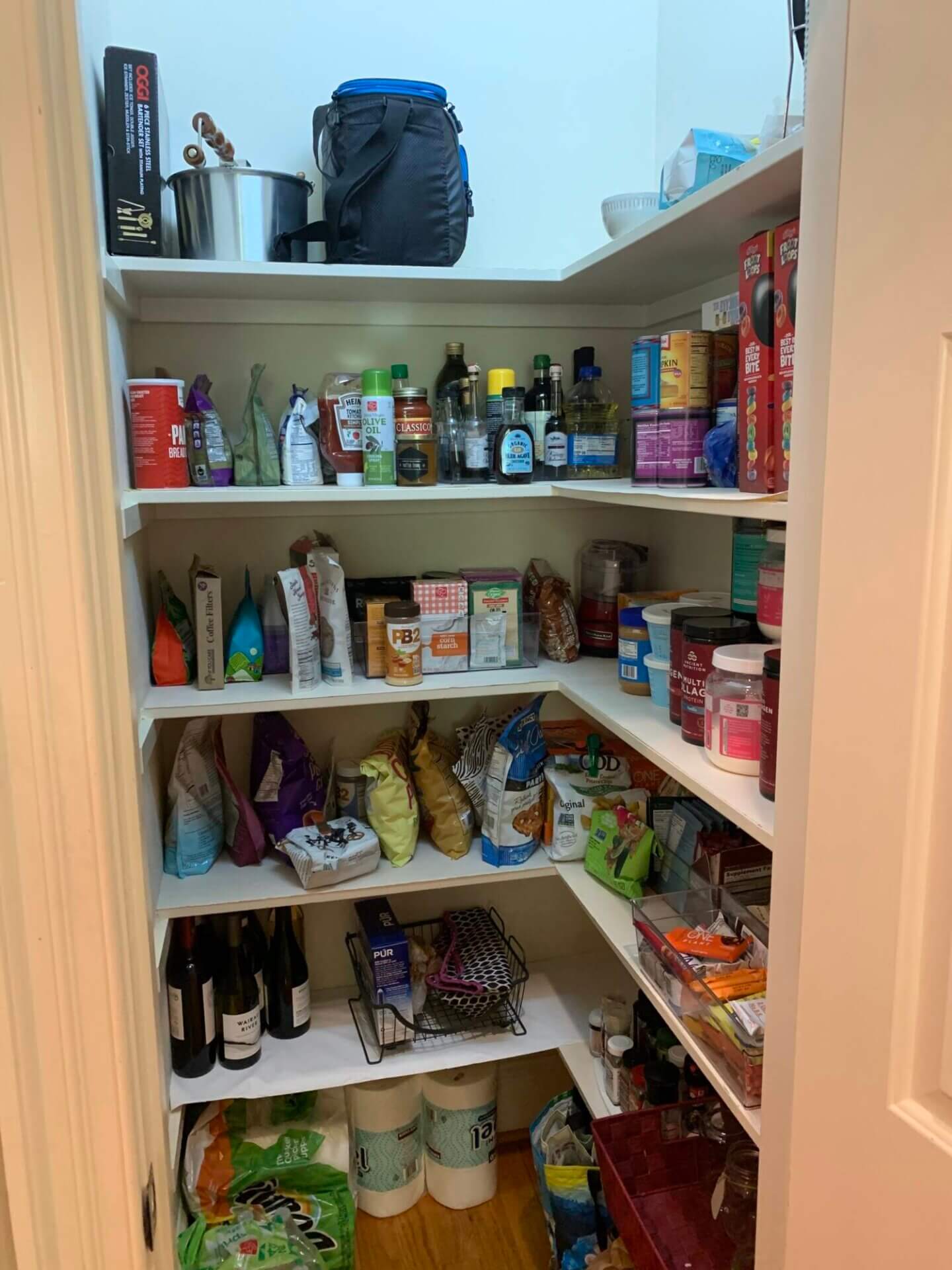 tips for pantry organization - Claire Guentz